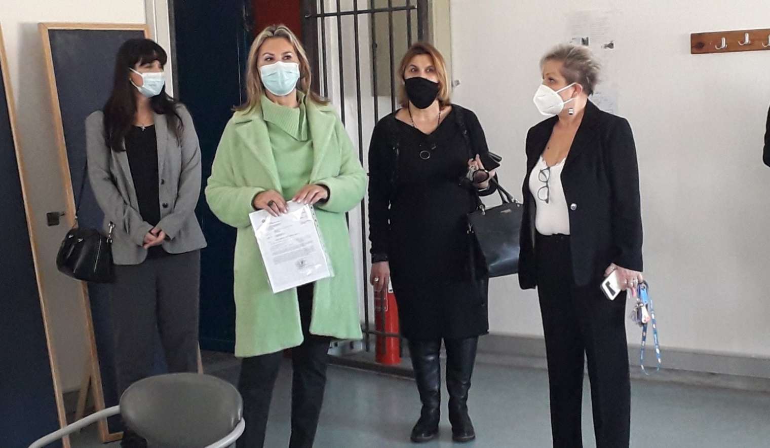 Στο 12ο γυμνάσιο Αχαρνών η υφυπουργός Παιδείας Ζέττα Μακρή | ΔΗΜΟΣ ΑΧΑΡΝΩΝ